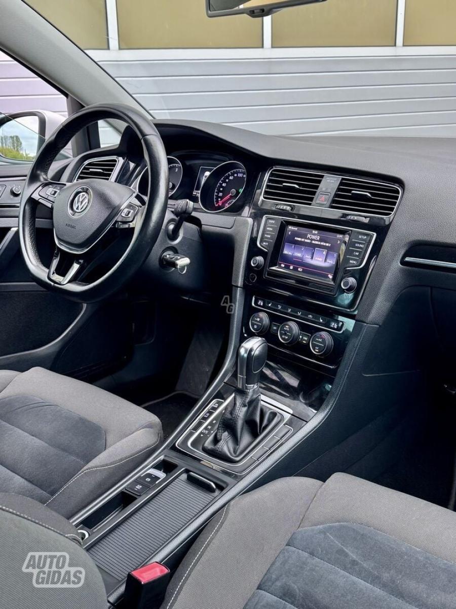 White Volkswagen Golf 2014 in Kretinga, with an engine capacity of 1.60 L and mileage of 232 thousand km for 7000 €, photo 12 on AUTOMOTO.COM.LV