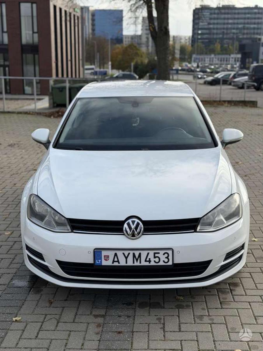 White Volkswagen Golf 2014 in Vilnius, with an engine capacity of 0.00 L and mileage of 288 thousand km for 6500 €, photo 4 on AUTOMOTO.COM.LV