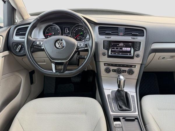 Balts Volkswagen Golf 2015 Pērnava, ar dzinēja tilpumu 1.40 L un nobraukumu 112 tūkst. km par 11900 €, foto 6 vietnē AUTOMOTO.COM.LV