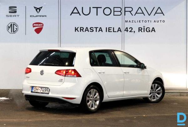White Volkswagen Golf 2015 in Riga, with an engine capacity of 1.40 L and mileage of 116 thousand km for 8500 €, photo 2 on AUTOMOTO.COM.LV