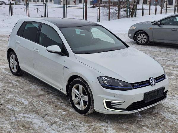 Balts Volkswagen Golf 2015 Rokiškis, ar dzinēja tilpumu 1.40 L un nobraukumu 197 tūkst. km par 7450 €, foto 3 vietnē AUTOMOTO.COM.LV