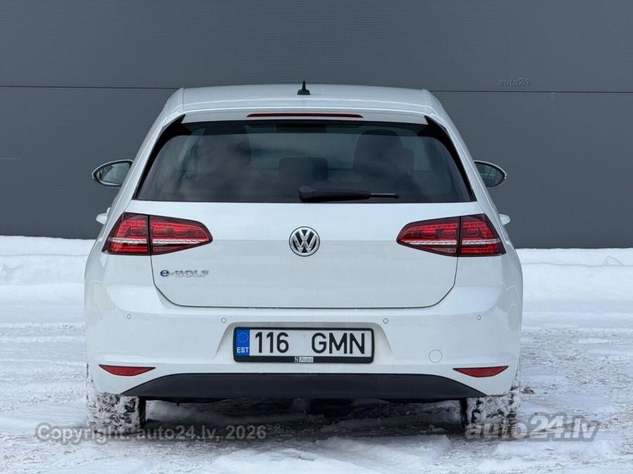 Balts Volkswagen Golf 2015 Tallina, ar dzinēja tilpumu 0.00 L un nobraukumu 140 tūkst. km par 7990 €, foto 5 vietnē AUTOMOTO.COM.LV