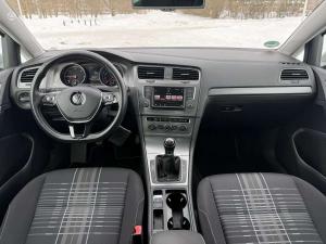 White Volkswagen Golf 2015 in Kedainiai, with an engine capacity of 1.60 L and mileage of 244 thousand km for 7600 €, photo 13 on AUTOMOTO.COM.LV
