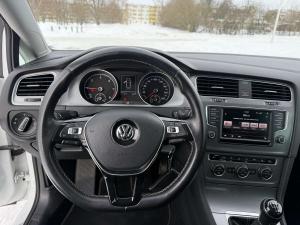 White Volkswagen Golf 2015 in Kedainiai, with an engine capacity of 1.60 L and mileage of 244 thousand km for 7600 €, photo 15 on AUTOMOTO.COM.LV