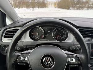 White Volkswagen Golf 2015 in Kedainiai, with an engine capacity of 1.60 L and mileage of 244 thousand km for 7600 €, photo 16 on AUTOMOTO.COM.LV