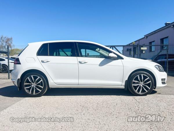 Balts Volkswagen Golf 2015 Tallina, ar dzinēja tilpumu 1.40 L un nobraukumu 193 tūkst. km par 9700 €, foto 4 vietnē AUTOMOTO.COM.LV