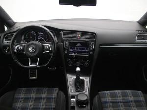 Balts Volkswagen Golf 2015 Viļņa, ar dzinēja tilpumu 1.40 L un nobraukumu 237 tūkst. km par 10199 €, foto 3 vietnē AUTOMOTO.COM.LV