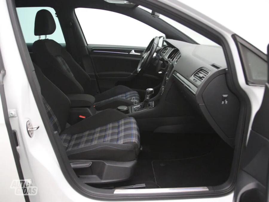 Balts Volkswagen Golf 2015 Viļņa, ar dzinēja tilpumu 1.40 L un nobraukumu 237 tūkst. km par 10199 €, foto 15 vietnē AUTOMOTO.COM.LV