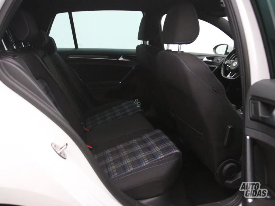 Balts Volkswagen Golf 2015 Viļņa, ar dzinēja tilpumu 1.40 L un nobraukumu 237 tūkst. km par 10199 €, foto 16 vietnē AUTOMOTO.COM.LV
