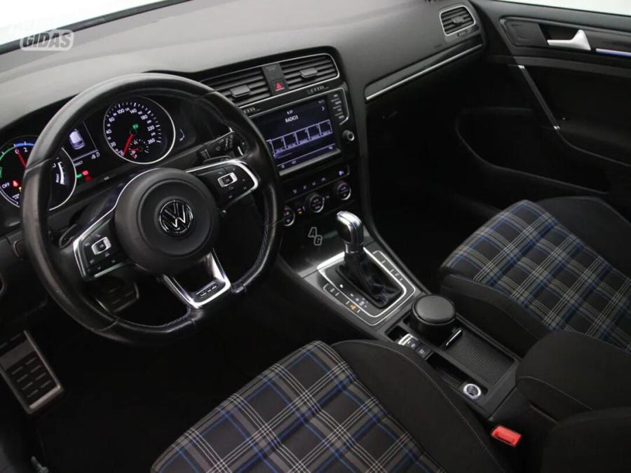 Balts Volkswagen Golf 2015 Viļņa, ar dzinēja tilpumu 1.40 L un nobraukumu 237 tūkst. km par 10199 €, foto 17 vietnē AUTOMOTO.COM.LV