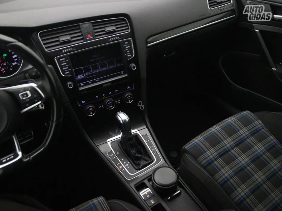Balts Volkswagen Golf 2015 Viļņa, ar dzinēja tilpumu 1.40 L un nobraukumu 237 tūkst. km par 10199 €, foto 22 vietnē AUTOMOTO.COM.LV