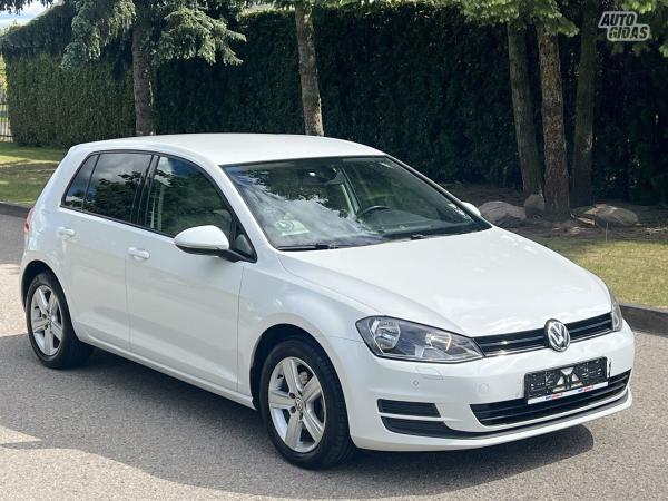 White Volkswagen Golf 2015 in Kedainiai, with an engine capacity of 1.60 L and mileage of 284 thousand km for 6750 €, photo 2 on AUTOMOTO.COM.LV