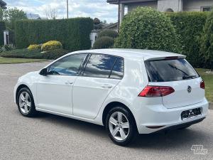 White Volkswagen Golf 2015 in Kedainiai, with an engine capacity of 1.60 L and mileage of 284 thousand km for 6750 €, photo 5 on AUTOMOTO.COM.LV