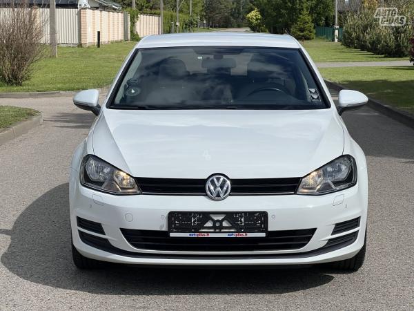 White Volkswagen Golf 2015 in Kedainiai, with an engine capacity of 1.60 L and mileage of 284 thousand km for 6750 €, photo 7 on AUTOMOTO.COM.LV
