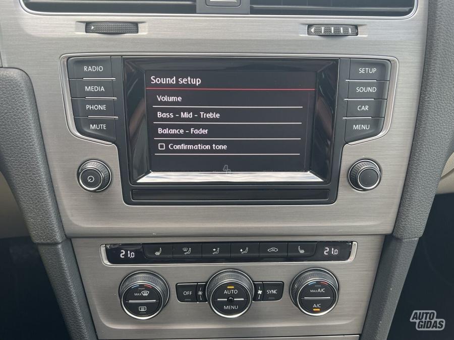 White Volkswagen Golf 2015 in Kedainiai, with an engine capacity of 1.60 L and mileage of 284 thousand km for 6750 €, photo 21 on AUTOMOTO.COM.LV