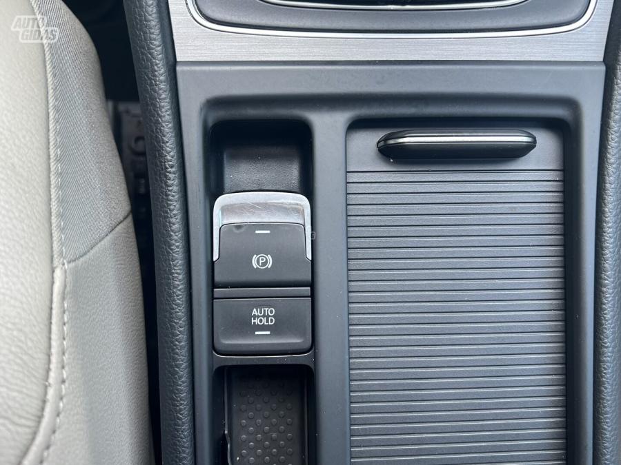 White Volkswagen Golf 2015 in Kedainiai, with an engine capacity of 1.60 L and mileage of 284 thousand km for 6750 €, photo 31 on AUTOMOTO.COM.LV