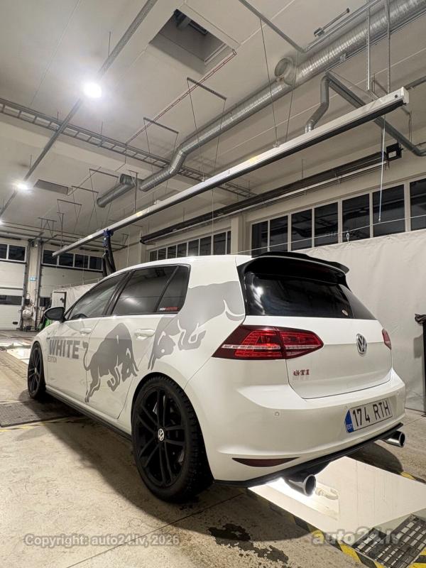 White Volkswagen Golf 2015 in Tallinn, with an engine capacity of 2.00 L and mileage of 184 thousand km for 16000 €, photo 4 on AUTOMOTO.COM.LV