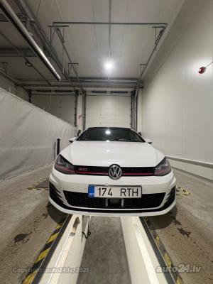 Balts Volkswagen Golf 2015 Tallina, ar dzinēja tilpumu 2.00 L un nobraukumu 184 tūkst. km par 16000 €, foto 8 vietnē AUTOMOTO.COM.LV