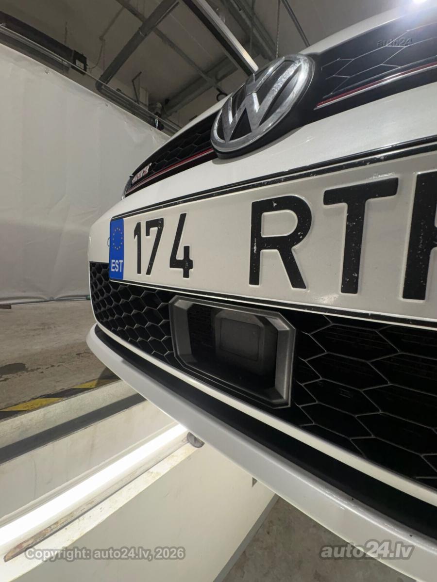 Balts Volkswagen Golf 2015 Tallina, ar dzinēja tilpumu 2.00 L un nobraukumu 184 tūkst. km par 16000 €, foto 10 vietnē AUTOMOTO.COM.LV