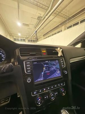 Balts Volkswagen Golf 2015 Tallina, ar dzinēja tilpumu 2.00 L un nobraukumu 184 tūkst. km par 16000 €, foto 11 vietnē AUTOMOTO.COM.LV
