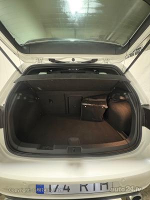 Balts Volkswagen Golf 2015 Tallina, ar dzinēja tilpumu 2.00 L un nobraukumu 184 tūkst. km par 16000 €, foto 12 vietnē AUTOMOTO.COM.LV
