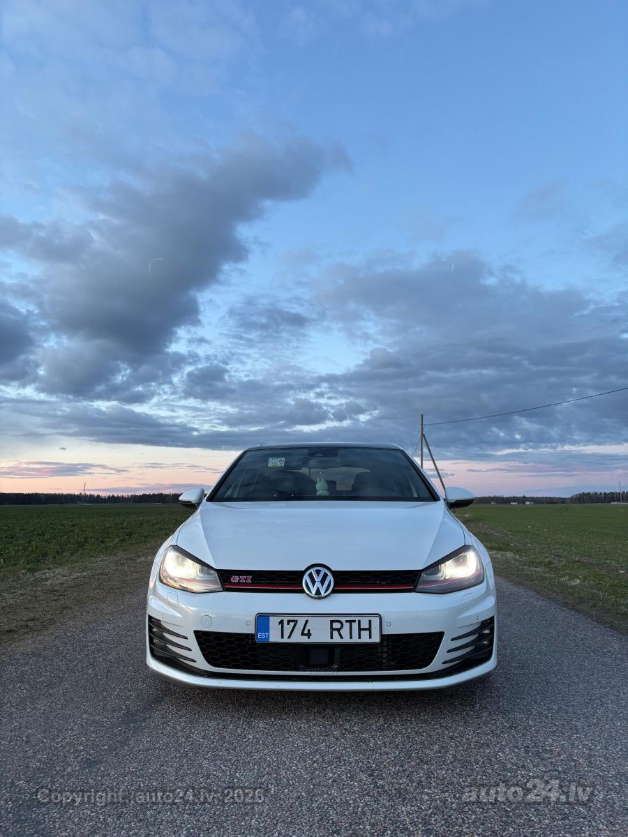 Balts Volkswagen Golf 2015 Tallina, ar dzinēja tilpumu 2.00 L un nobraukumu 184 tūkst. km par 16000 €, foto 17 vietnē AUTOMOTO.COM.LV