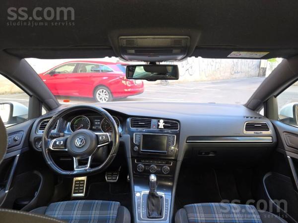 White Volkswagen Golf 2015 in Riga, with an engine capacity of 1.40 L and mileage of 201 thousand km for 9500 €, photo 4 on AUTOMOTO.COM.LV