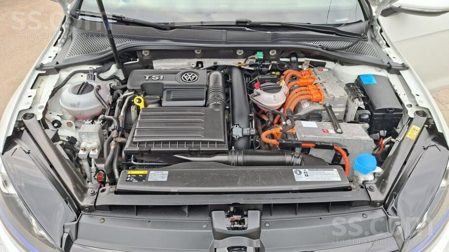 Balts Volkswagen Golf 2015 Daugavpils, ar dzinēja tilpumu 1.40 L un nobraukumu 196 tūkst. km par 9550 €, foto 15 vietnē AUTOMOTO.COM.LV