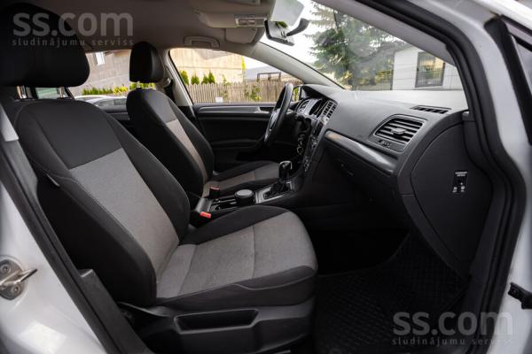 White Volkswagen Golf 2015 in Jelgava, with an engine capacity of 1.60 L and mileage of 264 thousand km for 5250 €, photo 10 on AUTOMOTO.COM.LV