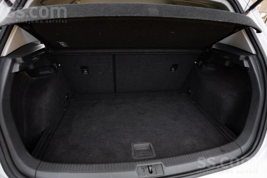 Balts Volkswagen Golf 2015 Jelgava, ar dzinēja tilpumu 1.60 L un nobraukumu 264 tūkst. km par 5250 €, foto 17 vietnē AUTOMOTO.COM.LV