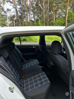 White Volkswagen Golf 2015 in Vilnius, with an engine capacity of 1.40 L and mileage of 241 thousand km for 8350 €, photo 17 on AUTOMOTO.COM.LV