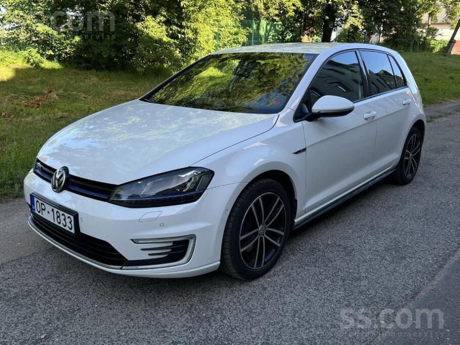 Balts Volkswagen Golf 2015 Rīga, ar dzinēja tilpumu 1.40 L un nobraukumu 202 tūkst. km par 8900 €, foto 1 vietnē AUTOMOTO.COM.LV