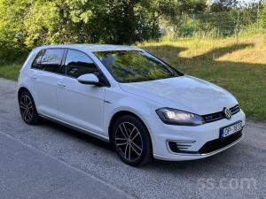 Balts Volkswagen Golf 2015 Rīga, ar dzinēja tilpumu 1.40 L un nobraukumu 202 tūkst. km par 8900 €, foto 9 vietnē AUTOMOTO.COM.LV