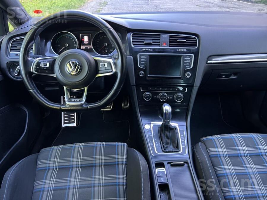 Balts Volkswagen Golf 2015 Rīga, ar dzinēja tilpumu 1.40 L un nobraukumu 202 tūkst. km par 8900 €, foto 13 vietnē AUTOMOTO.COM.LV