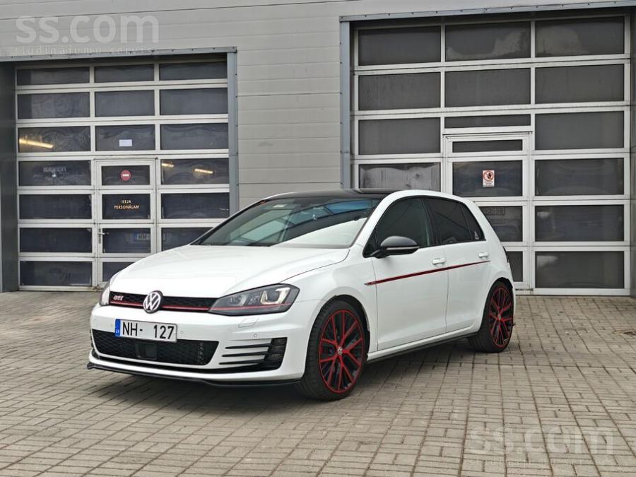 White Volkswagen Golf 2015 in Liepaja, with an engine capacity of 2.00 L and mileage of 192 thousand km for 18000 €, photo 1 on AUTOMOTO.COM.LV