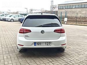 White Volkswagen Golf 2015 in Liepaja, with an engine capacity of 2.00 L and mileage of 192 thousand km for 18000 €, photo 5 on AUTOMOTO.COM.LV
