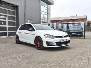 White Volkswagen Golf 2015 in Liepaja, with an engine capacity of 2.00 L and mileage of 192 thousand km for 18000 €, photo 7 on AUTOMOTO.COM.LV