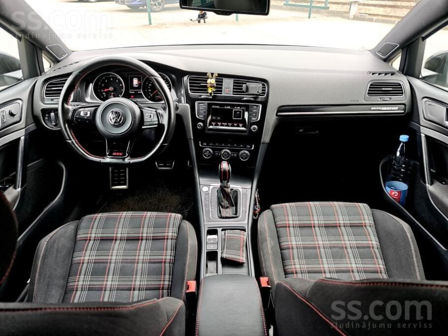 White Volkswagen Golf 2015 in Liepaja, with an engine capacity of 2.00 L and mileage of 192 thousand km for 18000 €, photo 12 on AUTOMOTO.COM.LV