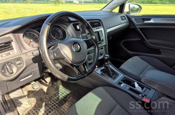 White Volkswagen Golf 2015 in Riga, with an engine capacity of 1.40 L and mileage of 241 thousand km for 5900 €, photo 6 on AUTOMOTO.COM.LV