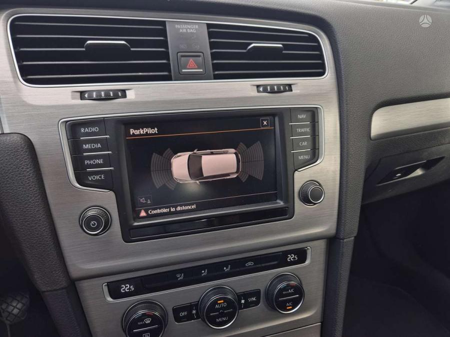 Balts Volkswagen Golf 2015 Tauragė, ar dzinēja tilpumu 1.60 L un nobraukumu 264 tūkst. km par 5700 €, foto 12 vietnē AUTOMOTO.COM.LV
