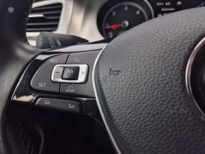 Balts Volkswagen Golf 2015 Tauragė, ar dzinēja tilpumu 1.60 L un nobraukumu 264 tūkst. km par 5700 €, foto 13 vietnē AUTOMOTO.COM.LV