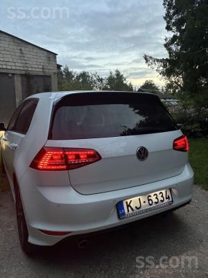 White Volkswagen Golf 2015 in Dobele, with an engine capacity of 1.60 L and mileage of 344 thousand km for 4700 €, photo 5 on AUTOMOTO.COM.LV