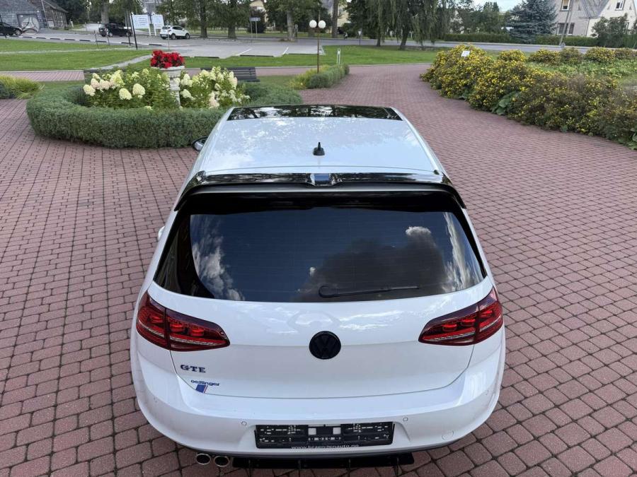 White Volkswagen Golf 2015 in Kelme, with an engine capacity of 1.40 L and mileage of 165 thousand km for 9200 €, photo 5 on AUTOMOTO.COM.LV