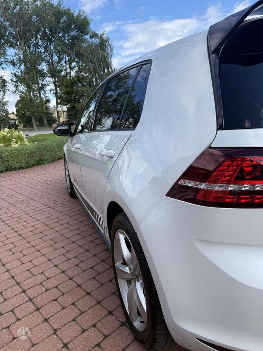 White Volkswagen Golf 2015 in Kelme, with an engine capacity of 1.40 L and mileage of 165 thousand km for 9200 €, photo 15 on AUTOMOTO.COM.LV