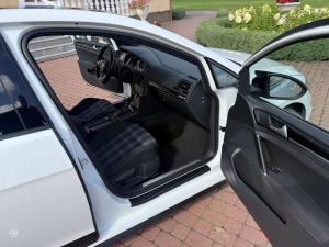 White Volkswagen Golf 2015 in Kelme, with an engine capacity of 1.40 L and mileage of 165 thousand km for 9200 €, photo 28 on AUTOMOTO.COM.LV