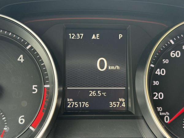 White Volkswagen Golf 2015 in Kaunas, with an engine capacity of 1.97 L and mileage of 275 thousand km for 8900 €, photo 11 on AUTOMOTO.COM.LV