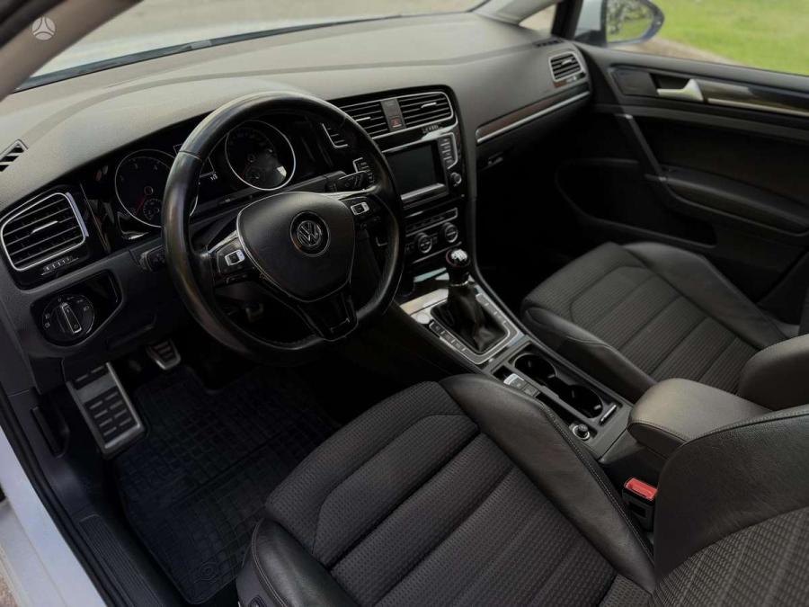 Balts Volkswagen Golf 2015 Rokiškis, ar dzinēja tilpumu 1.97 L un nobraukumu 360 tūkst. km par 7650 €, foto 23 vietnē AUTOMOTO.COM.LV