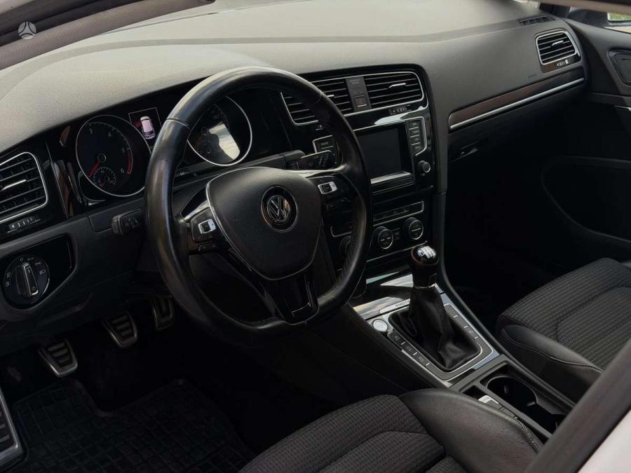 Balts Volkswagen Golf 2015 Rokiškis, ar dzinēja tilpumu 1.97 L un nobraukumu 360 tūkst. km par 7650 €, foto 26 vietnē AUTOMOTO.COM.LV