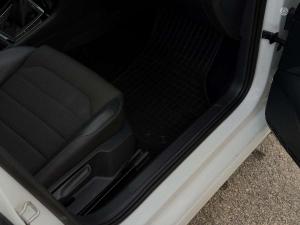 Balts Volkswagen Golf 2015 Rokiškis, ar dzinēja tilpumu 1.97 L un nobraukumu 360 tūkst. km par 7650 €, foto 28 vietnē AUTOMOTO.COM.LV