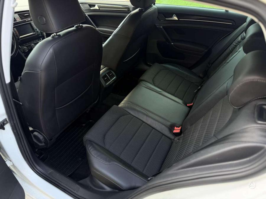Balts Volkswagen Golf 2015 Rokiškis, ar dzinēja tilpumu 1.97 L un nobraukumu 360 tūkst. km par 7650 €, foto 29 vietnē AUTOMOTO.COM.LV
